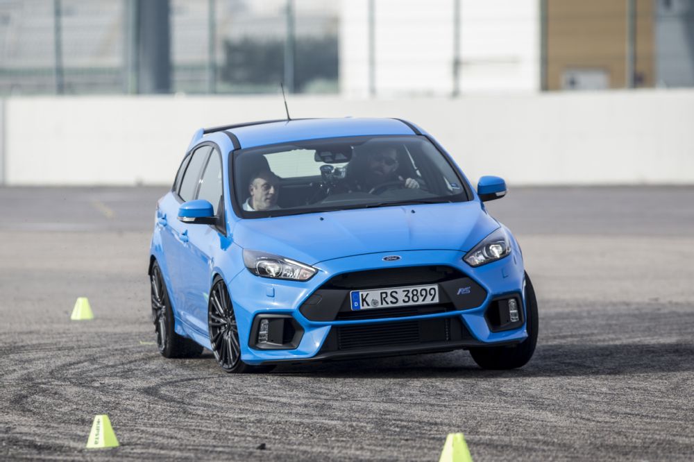 First Drive: 2016 Ford Focus RS – Nelson Ireson
